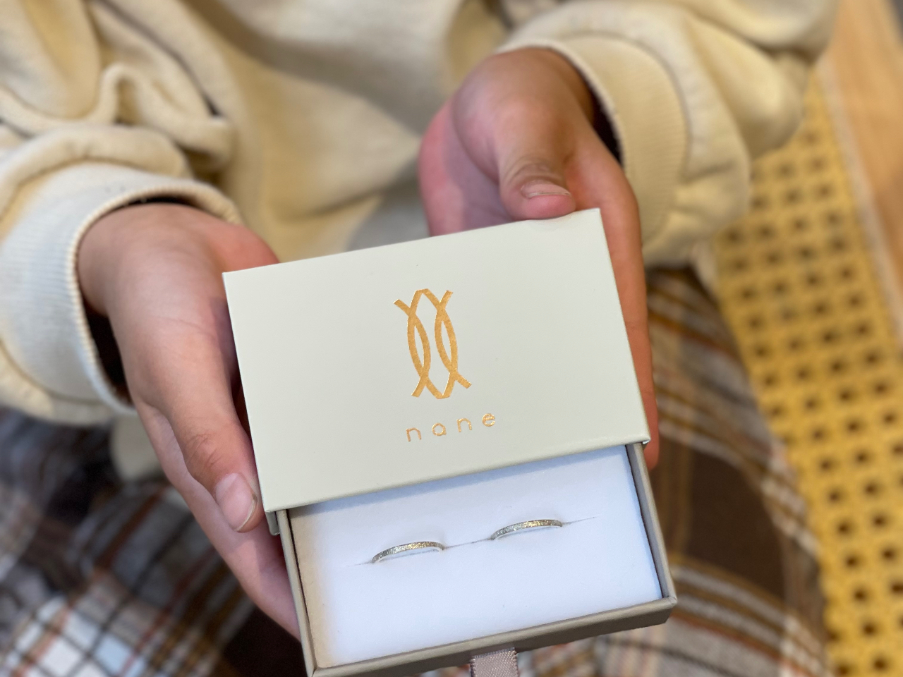 【プレゼントにおすすめ！】誕生日・記念日指輪づくり体験 チェキプレゼント♪（コンビネーション・ゴールド・プラチナ素材限定）【当日持ち帰り ...